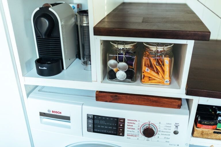 Fyrefly Retreat Tiny House, Gold Coast Australia | Frugal Frolicker